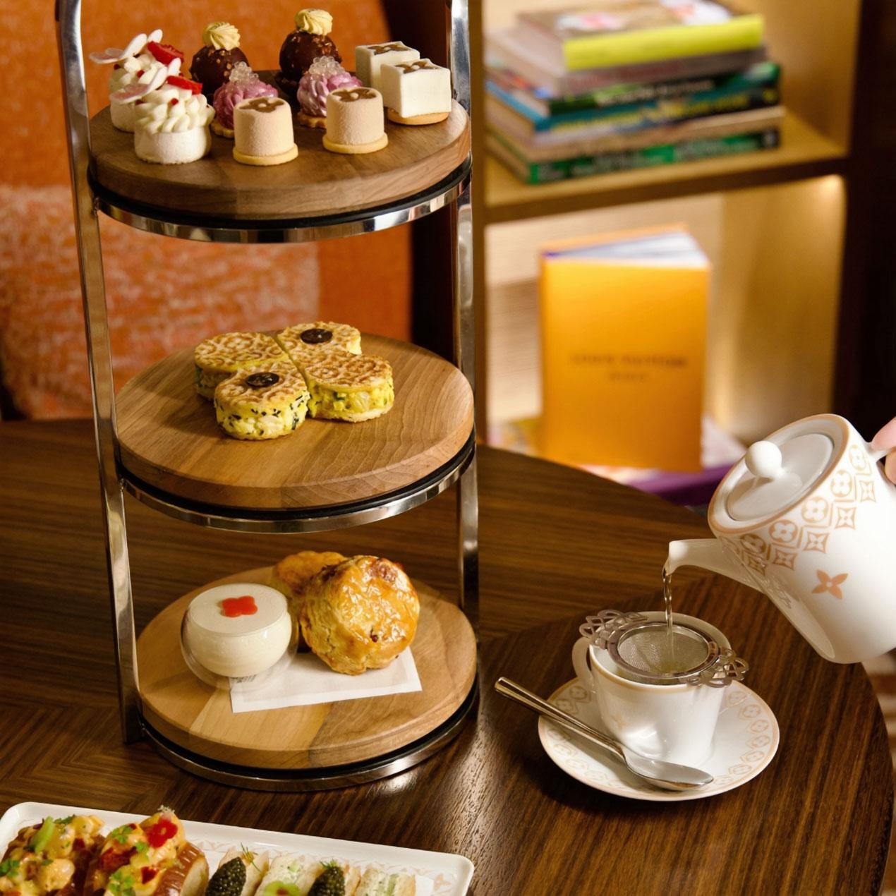 Fifth Avenue NYC - Afternoon Tea at Le Café Louis Vuitton
